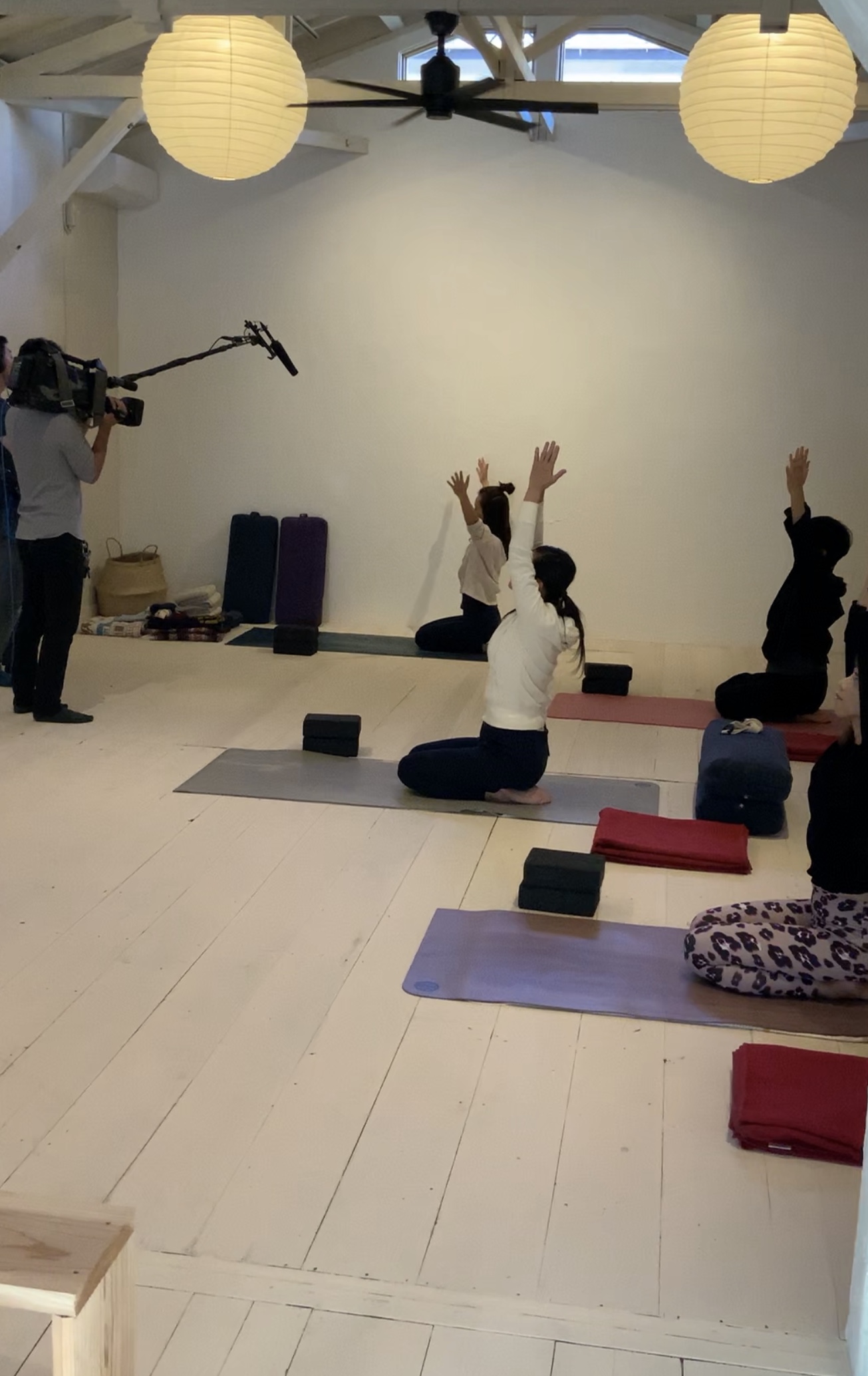 佐野市ケーブルTVさん撮影。 | YOGA STUDIO CHEEKS